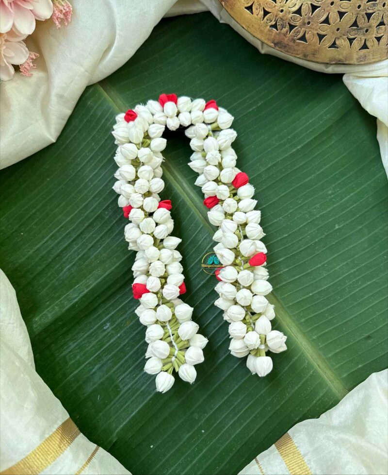 Centre Clip - Mottu malli with Rose centre clip string Jasmine (Gajra ...