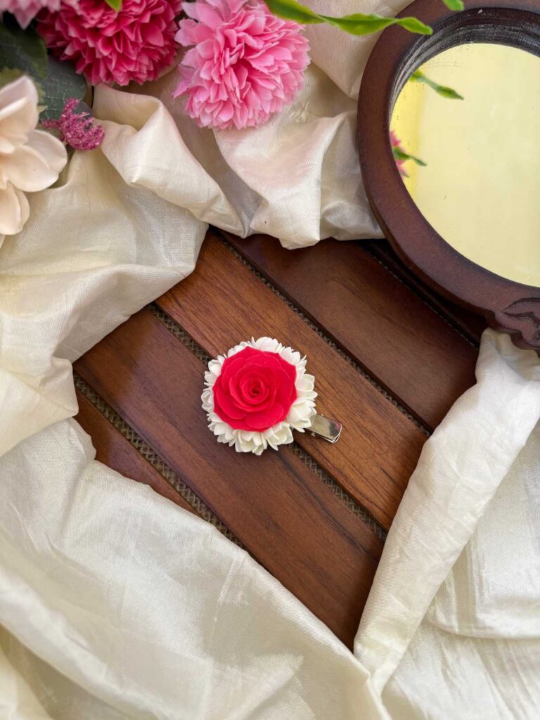 Alligator Pin - Real Look Like Malli with Red Rose - Malli Alligator ...
